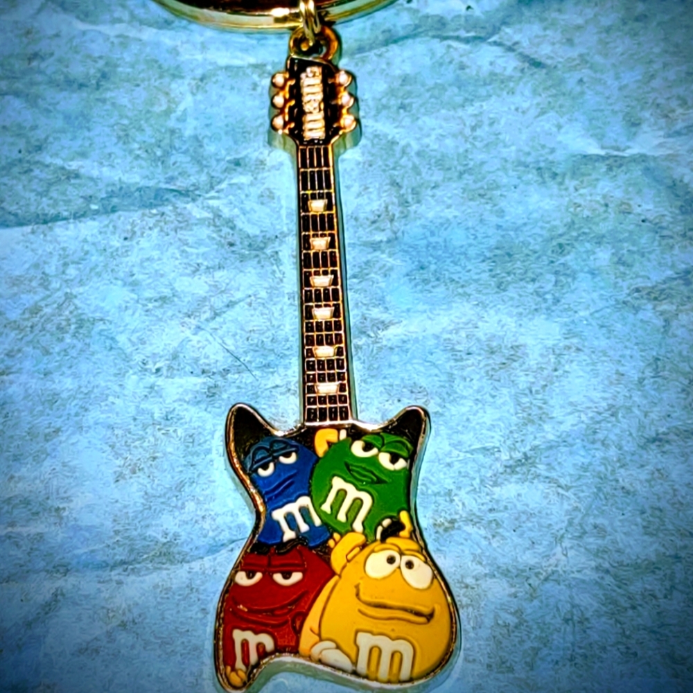 Rare! Highly Collectible! M&M Guitar Keychain - Gem
